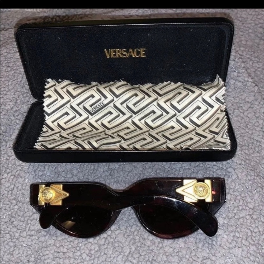 Vintage Unisex Gianni Versace Medusa Head Gold & Brow… - Gem